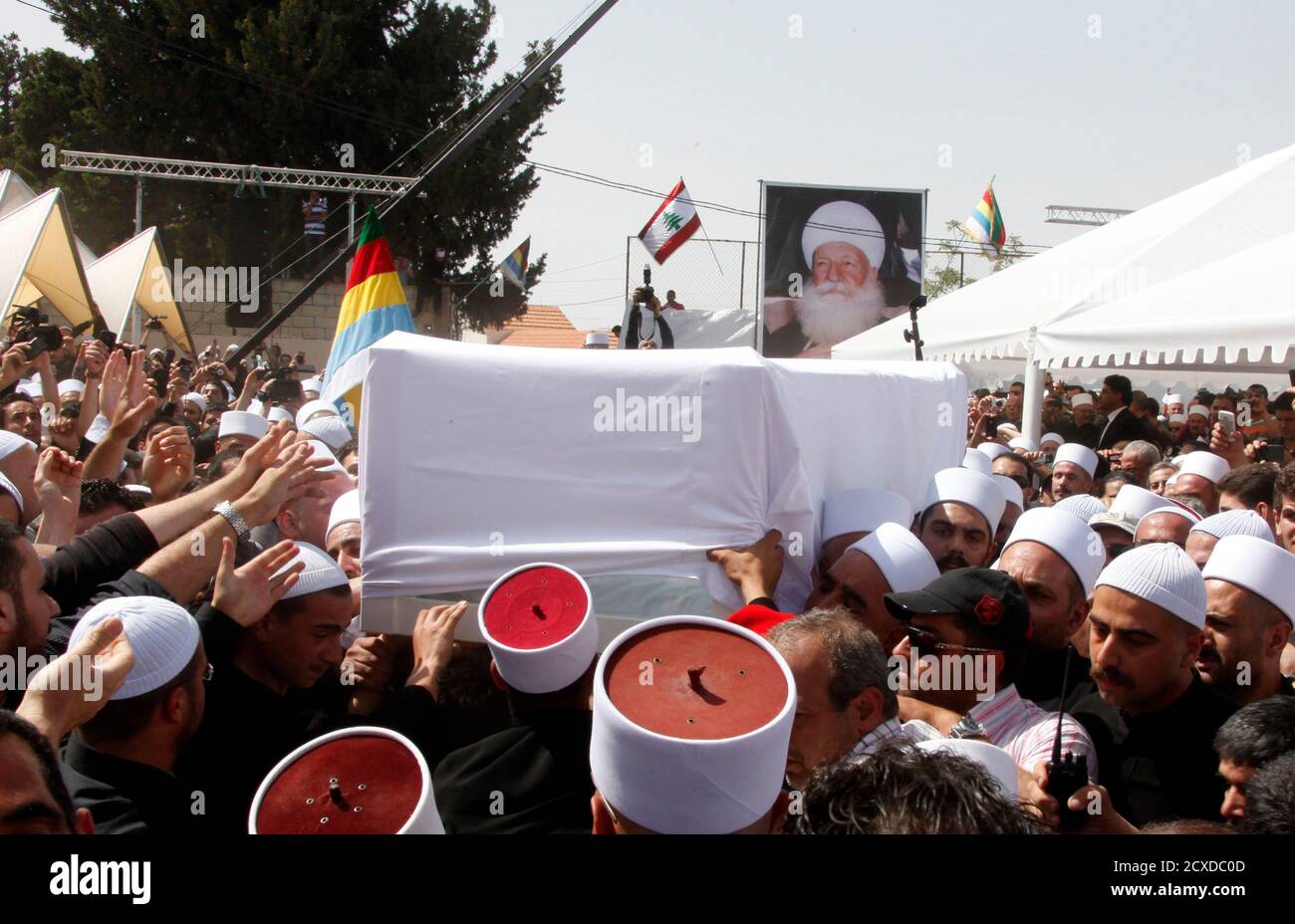 Druze men hi-res stock photography and images - Alamy