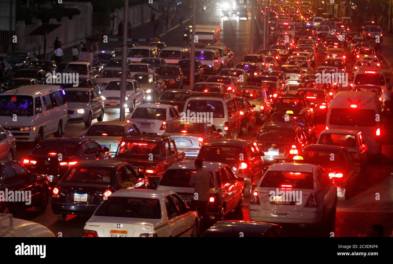 Transport in egypt crowded bus hi-res stock photography and images - Alamy