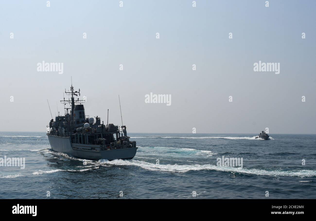 Royal navy mine countermeasures vessel hi-res stock photography and ...