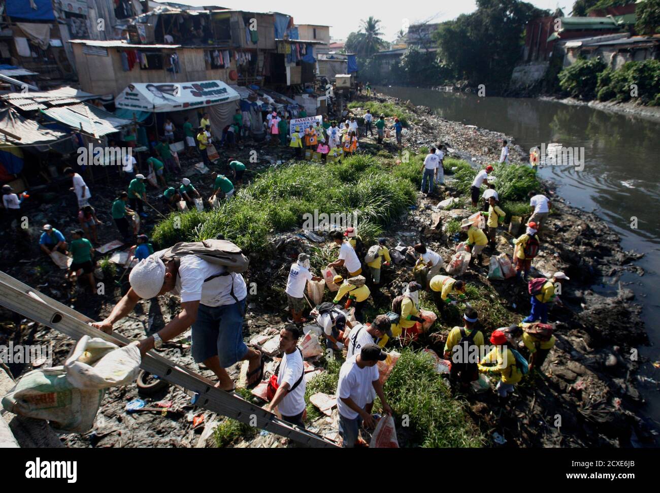 Flooding In Quezon City High Resolution Stock Photography and Images ...