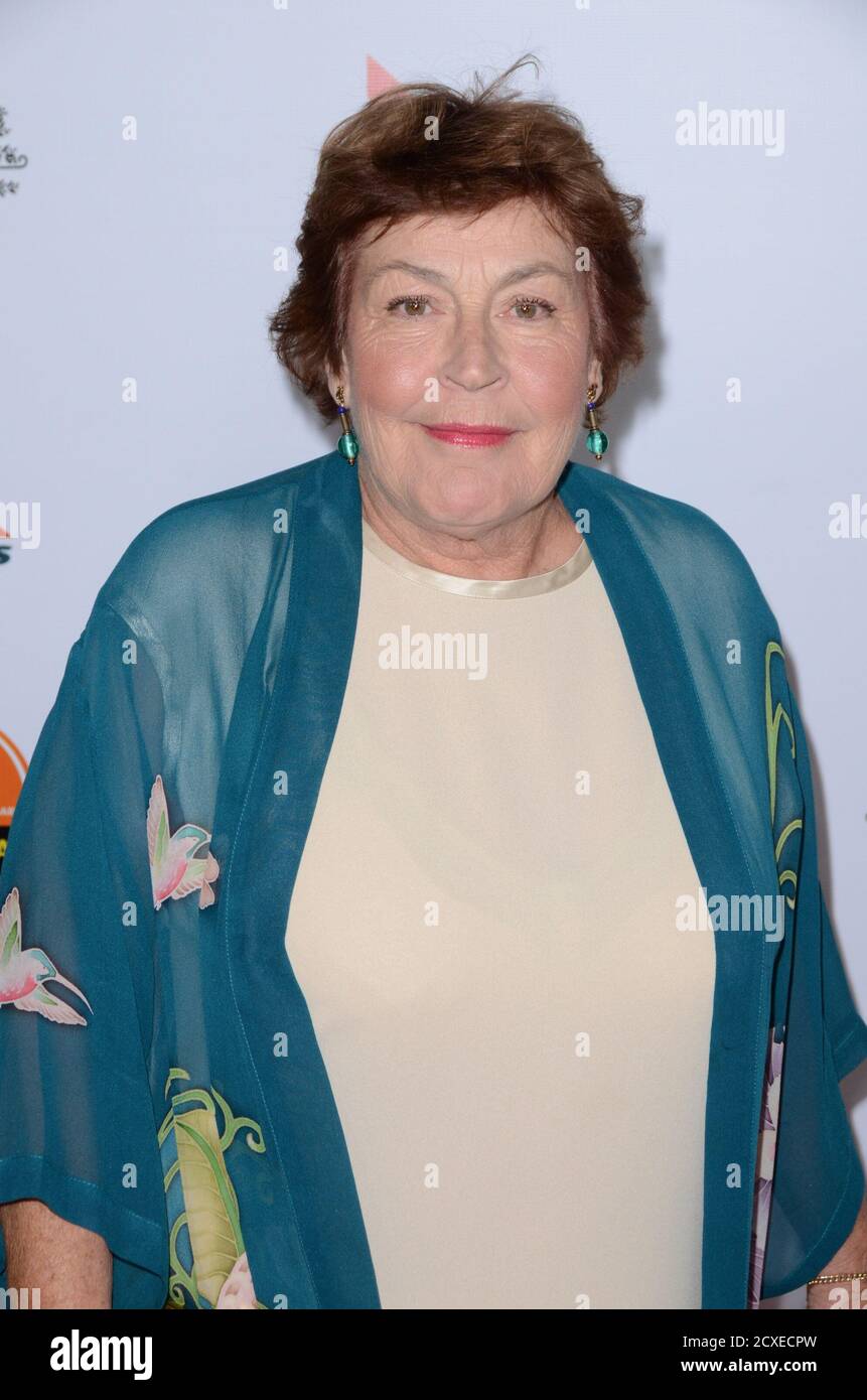 Helen reddy live hi-res stock photography and images - Alamy