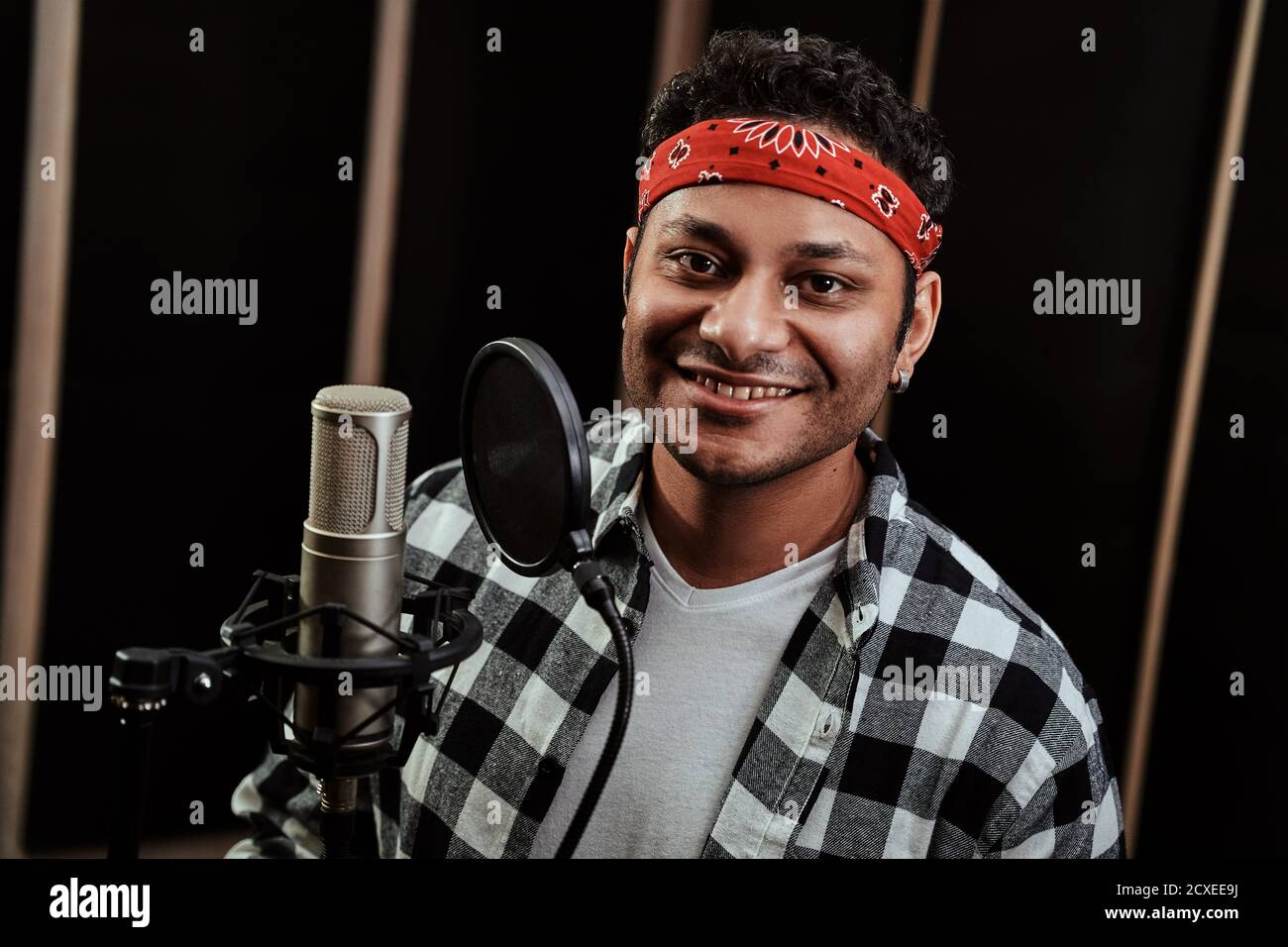 Hip hop recording studio hi-res stock photography and images - Alamy