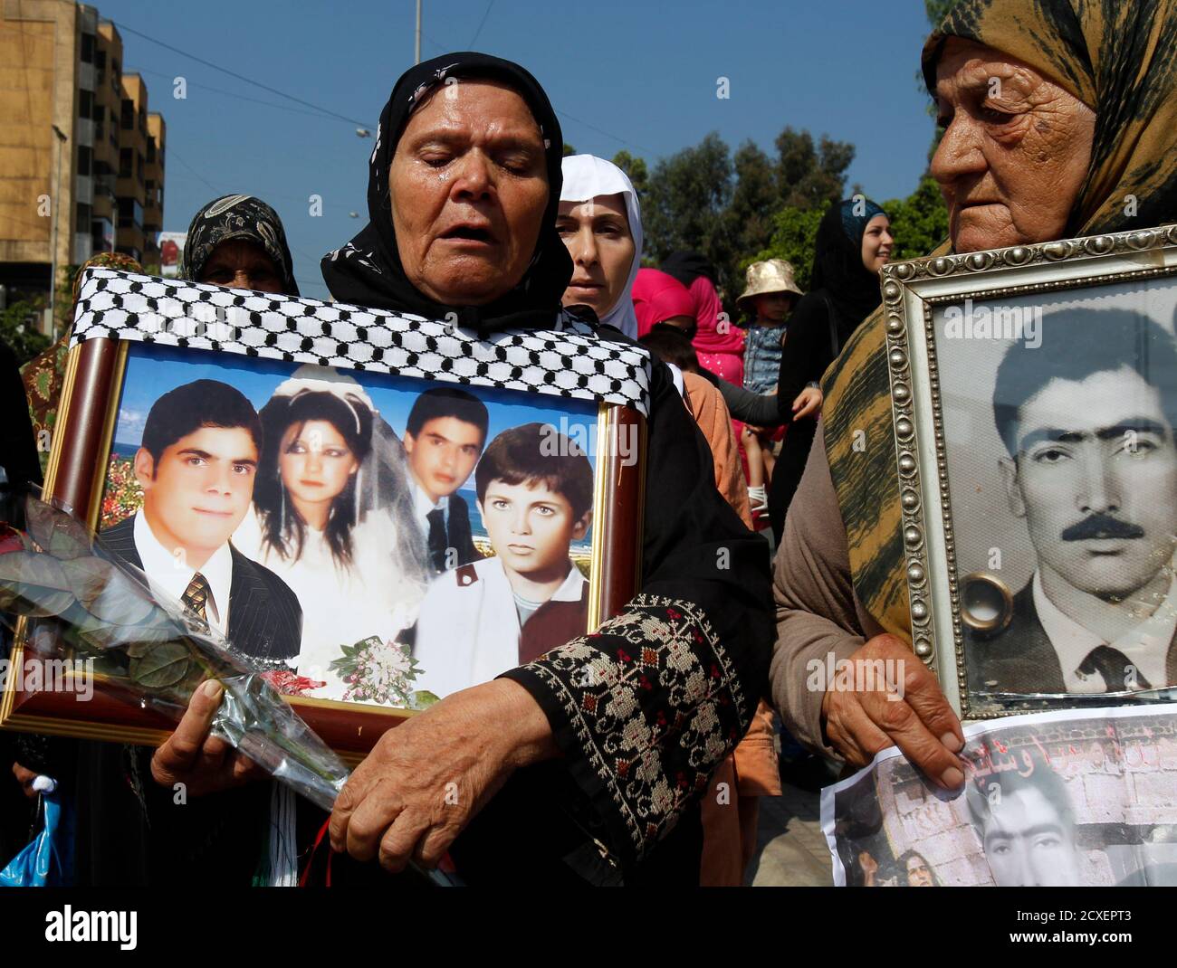 Lebanese civil war camps hi-res stock photography and images - Alamy