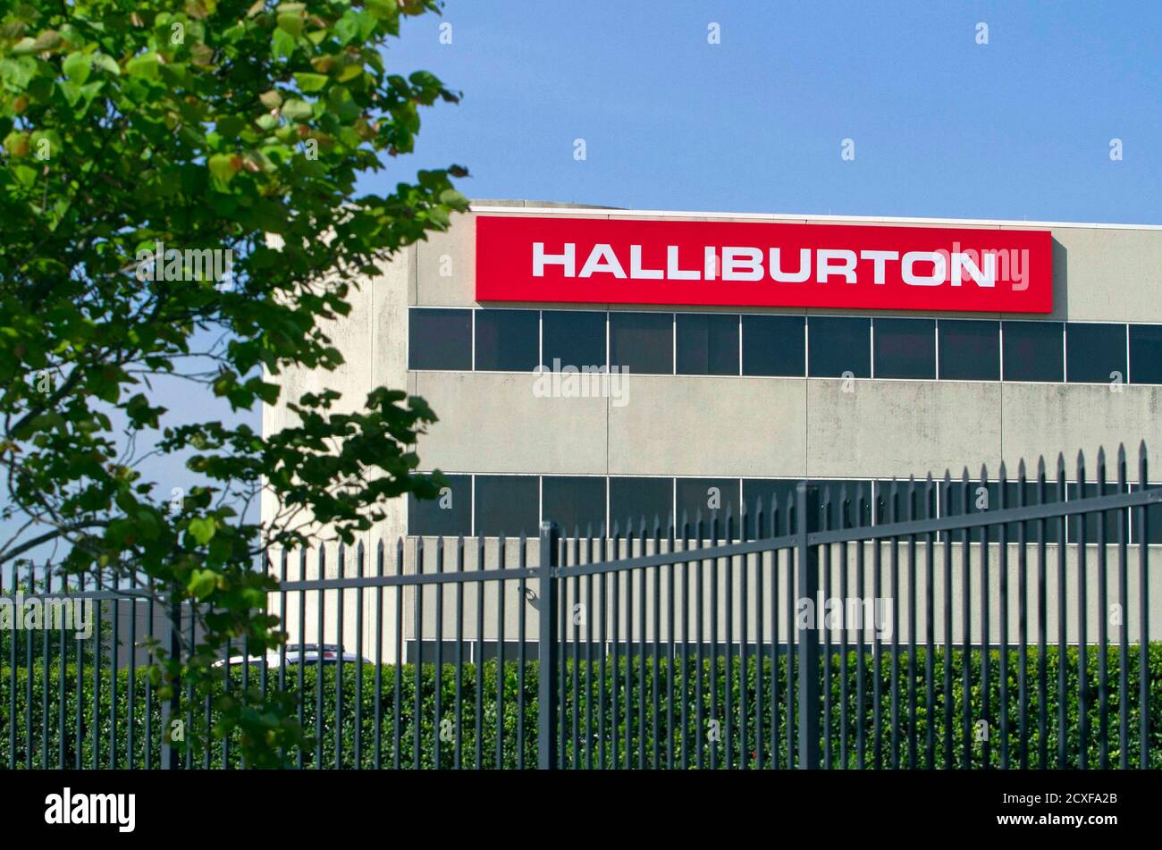 Logo halliburton hi-res stock photography and images - Alamy