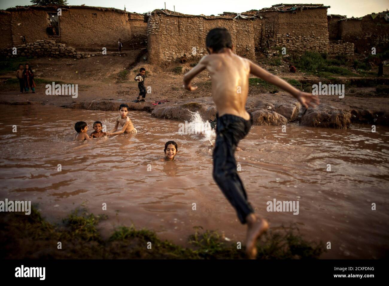 Pakistani boy in islamabad pakistan hi-res stock photography and images ...