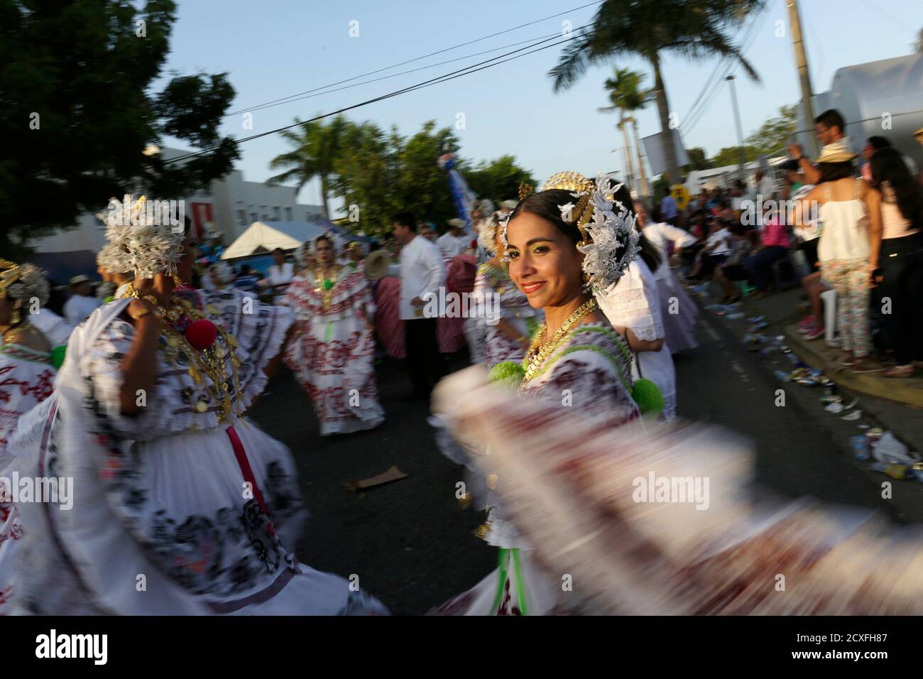 Hand made dress panama hi-res stock photography and images - Alamy