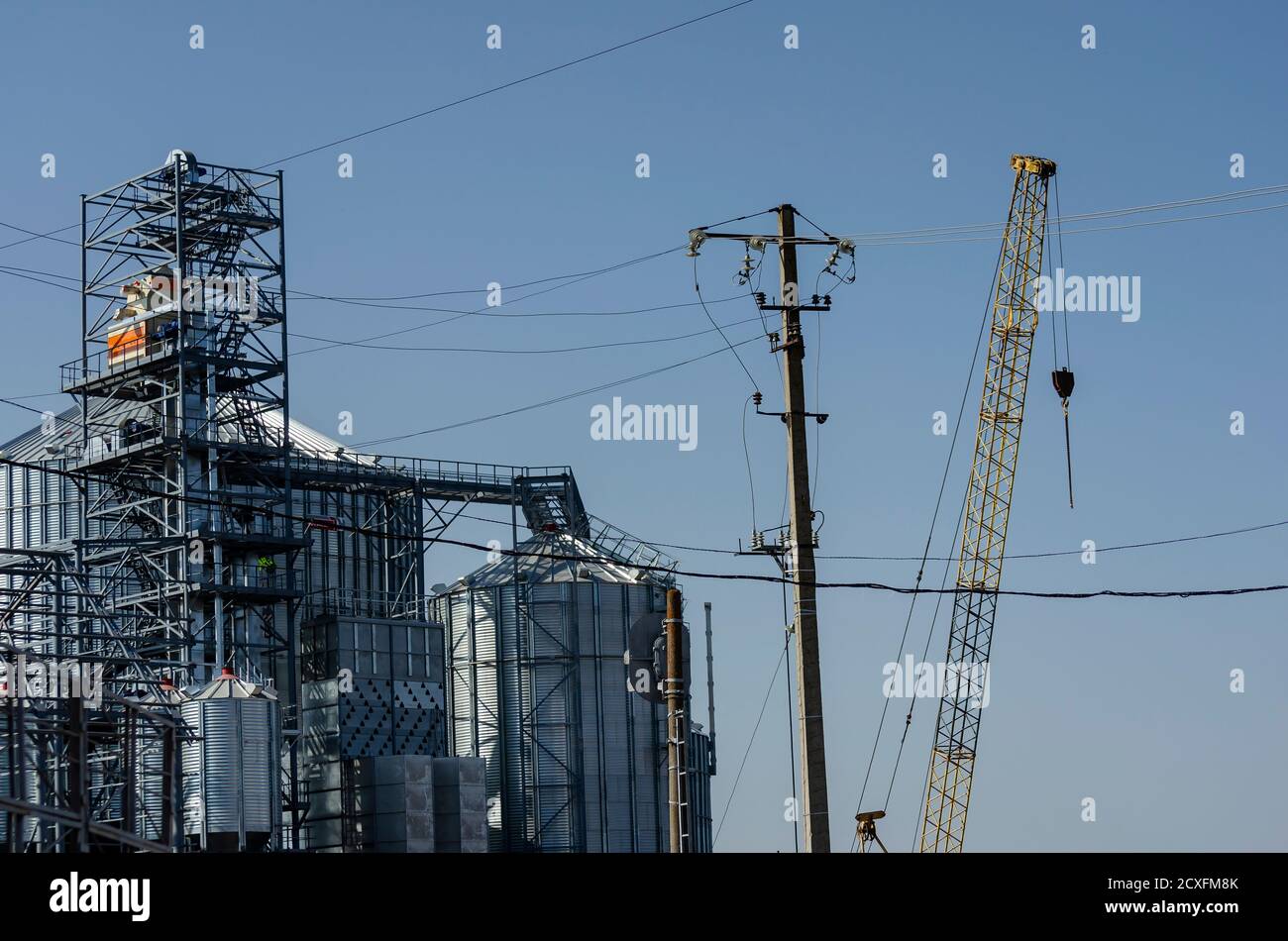 Construction process of a modern grain terminal in the seaport ...