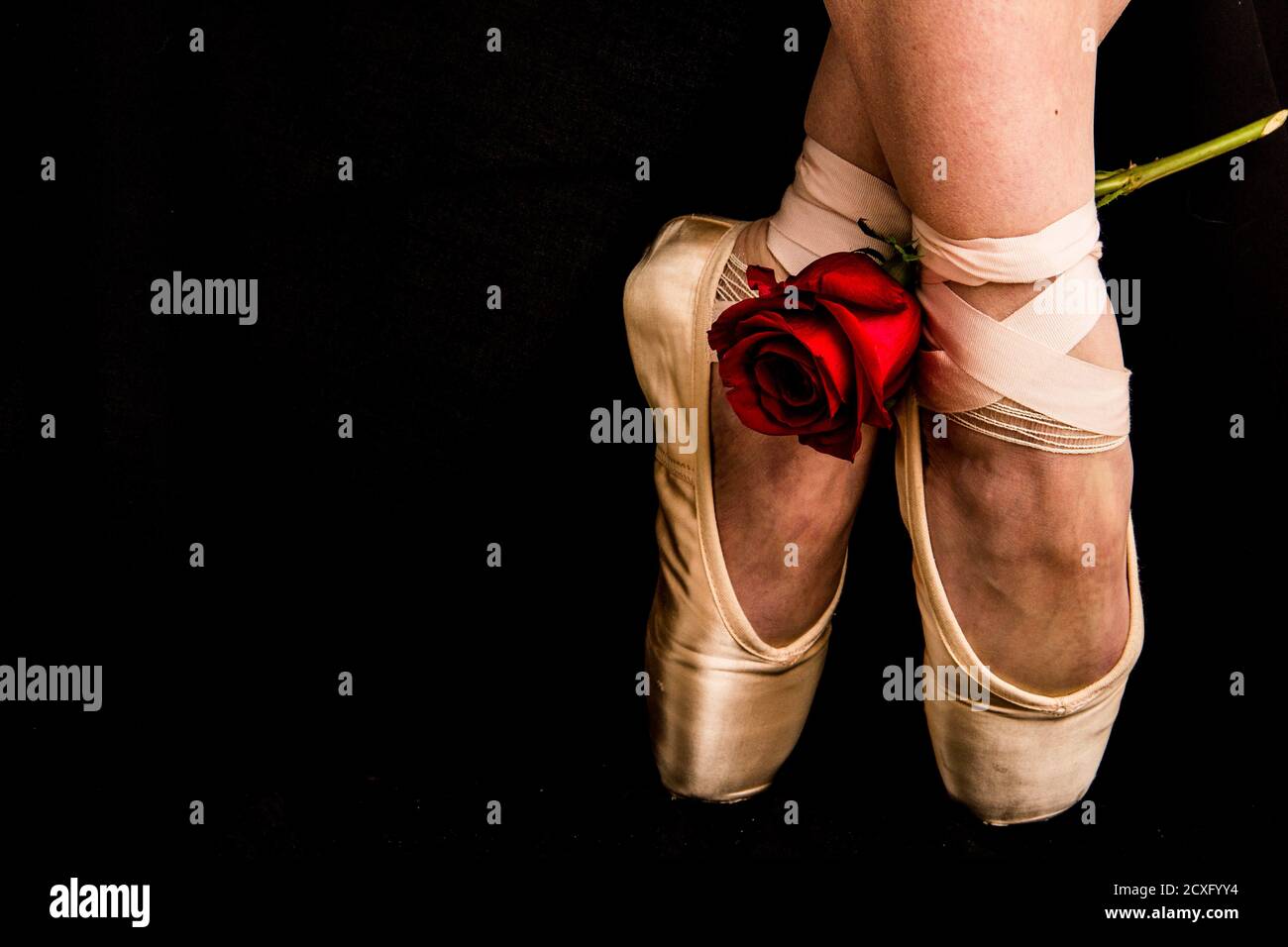 Red ballet shoes hi-res stock photography and images - Alamy