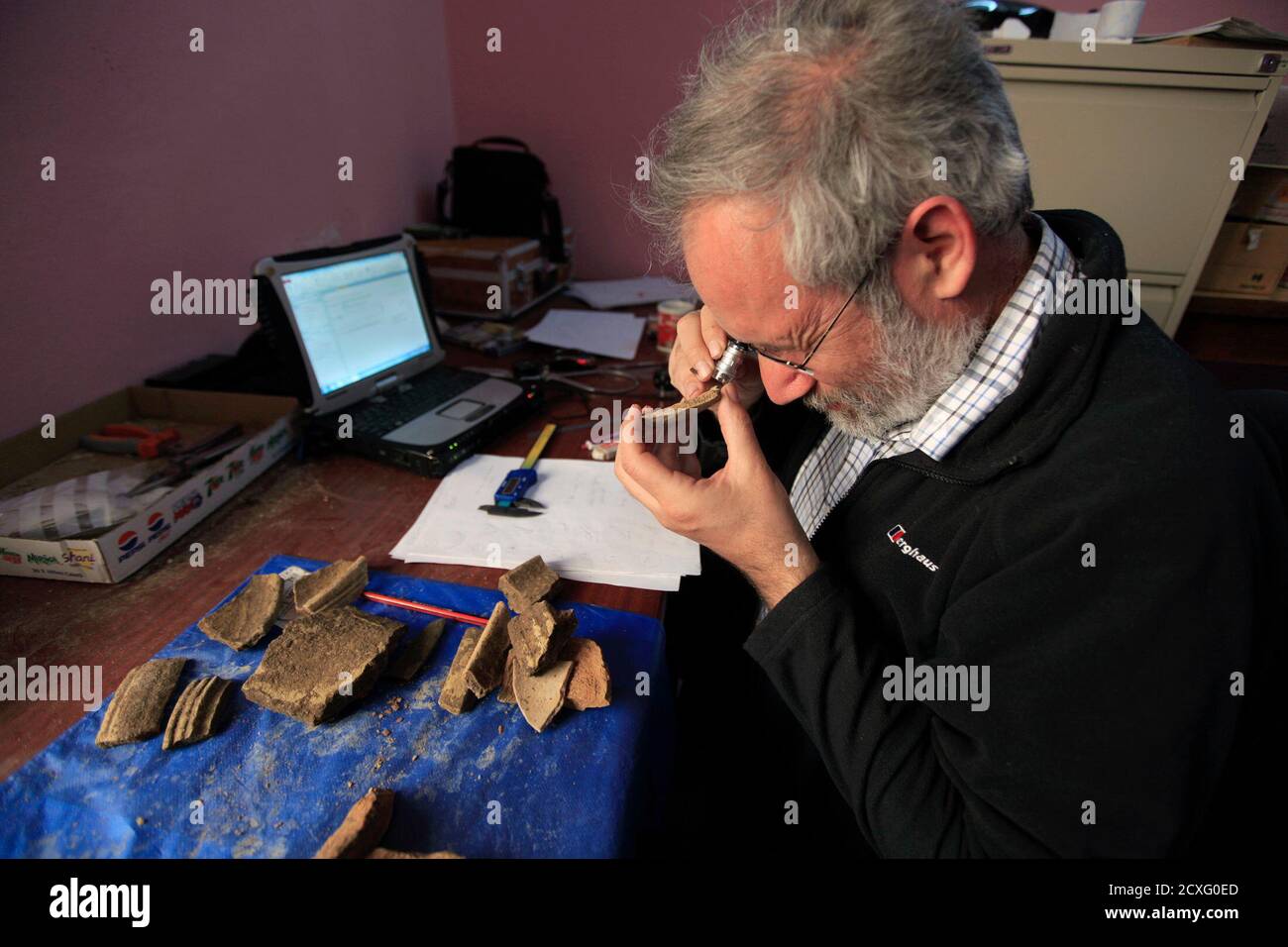 Biblical archaeologist hi-res stock photography and images - Alamy