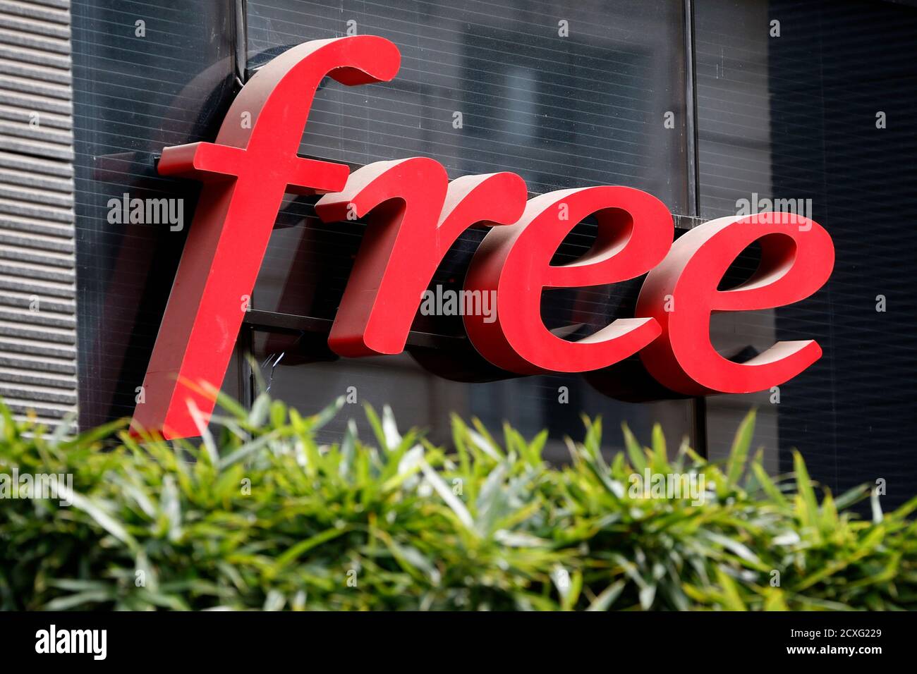 Iliad telecom hi-res stock photography and images - Alamy