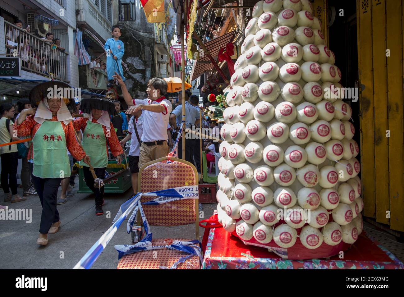 Cheung chau island bun tower hi-res stock photography and images - Alamy