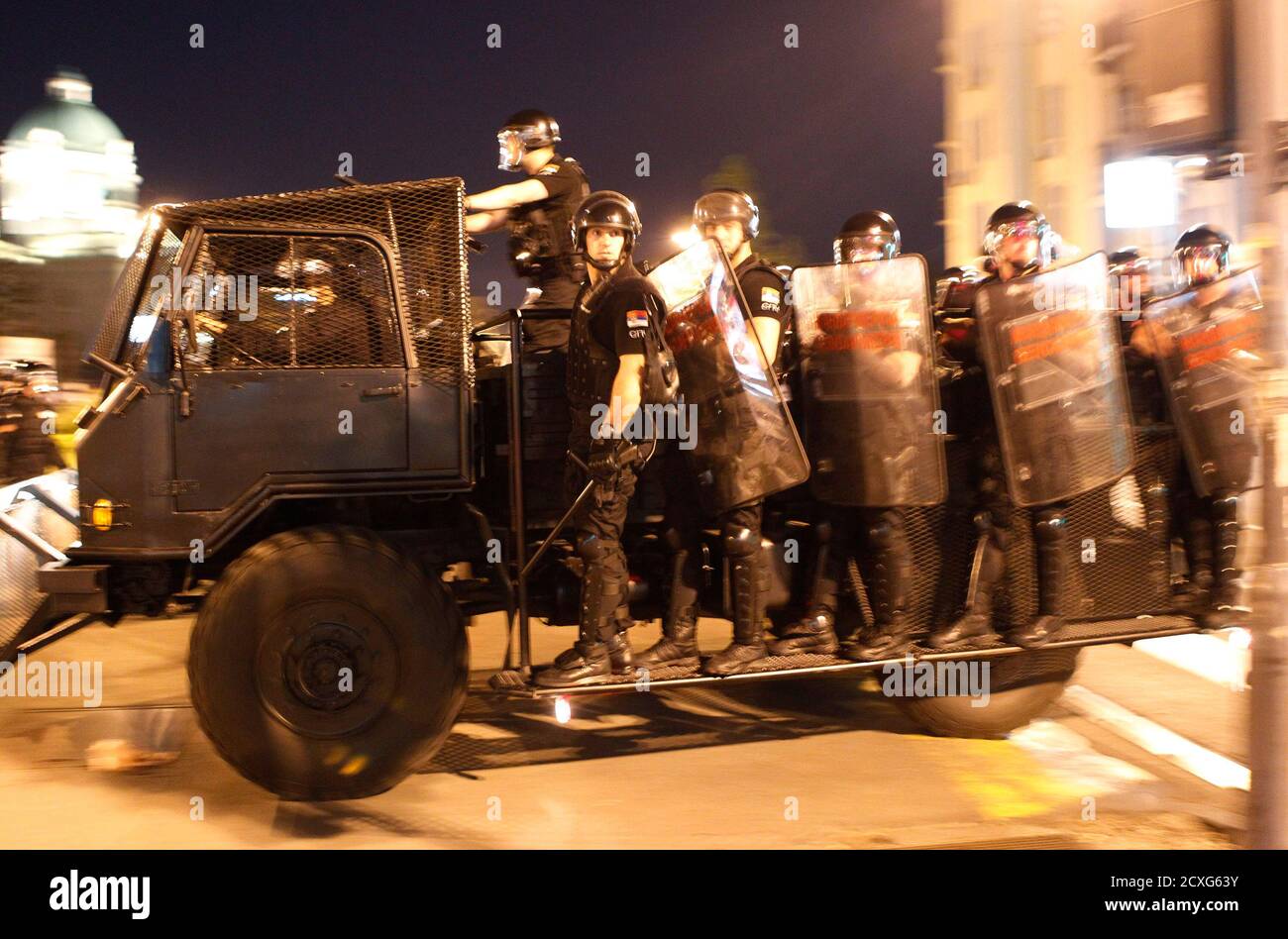 Serbian police riot control hi-res stock photography and images - Alamy