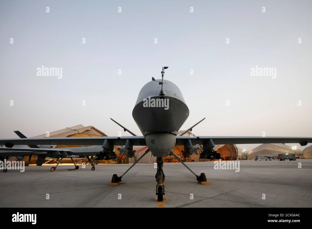 Military reconnaissance aircraft hi-res stock photography and images ...