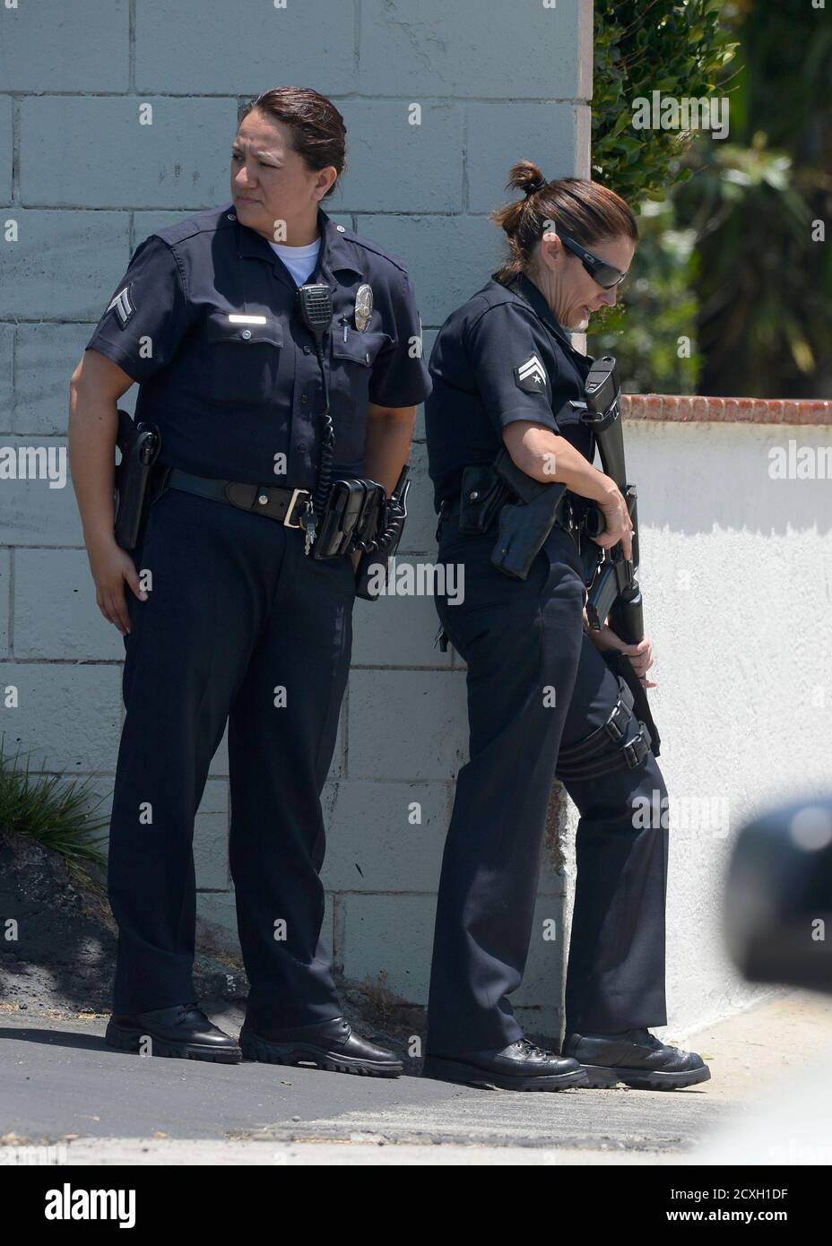 Los angeles police swat members hi-res stock photography and images - Alamy