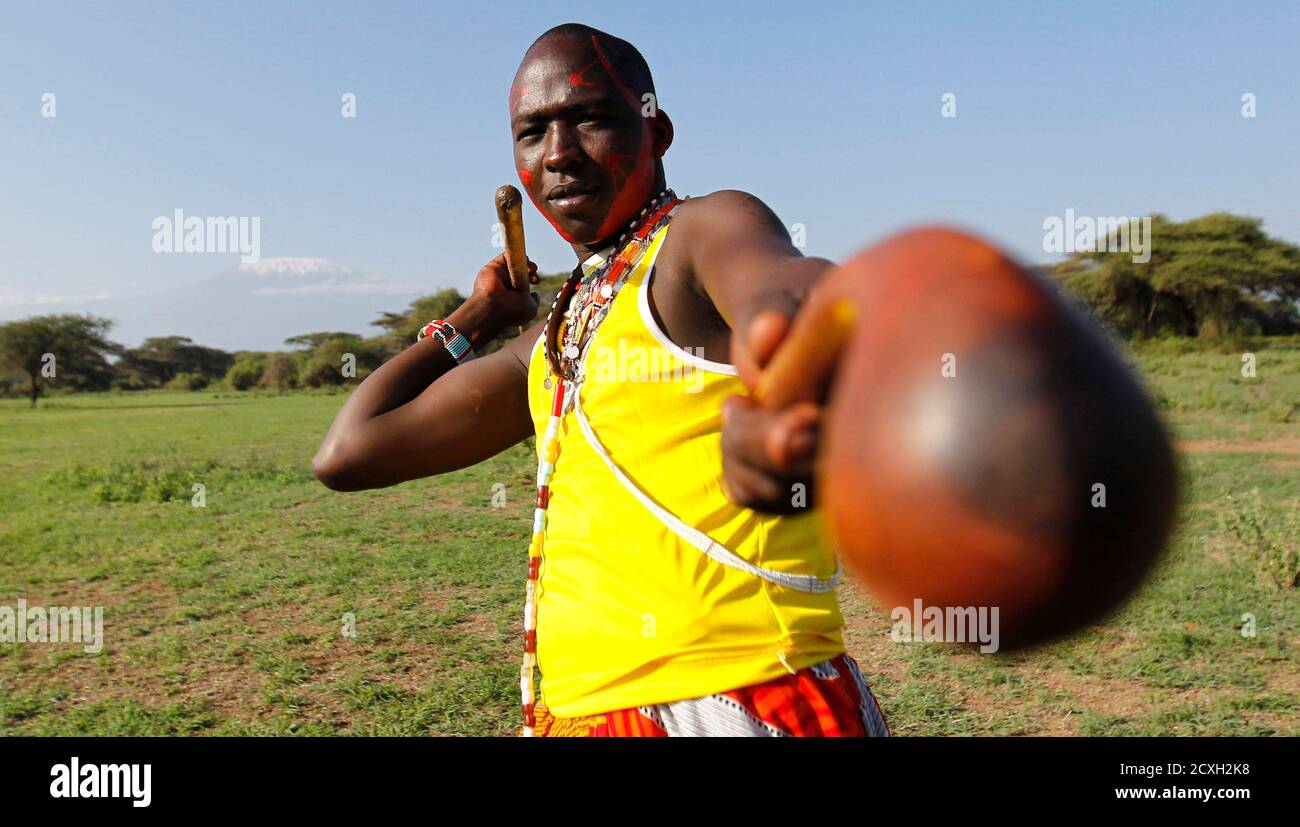 Manyattas hi-res stock photography and images - Alamy