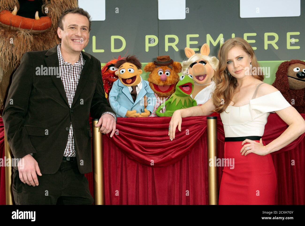 Amy adams muppets premiere hi-res stock photography and images - Alamy