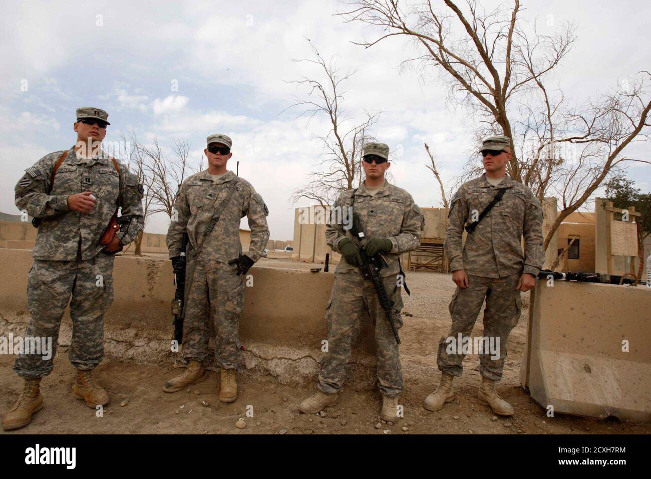 Imam ali air base hi-res stock photography and images - Alamy