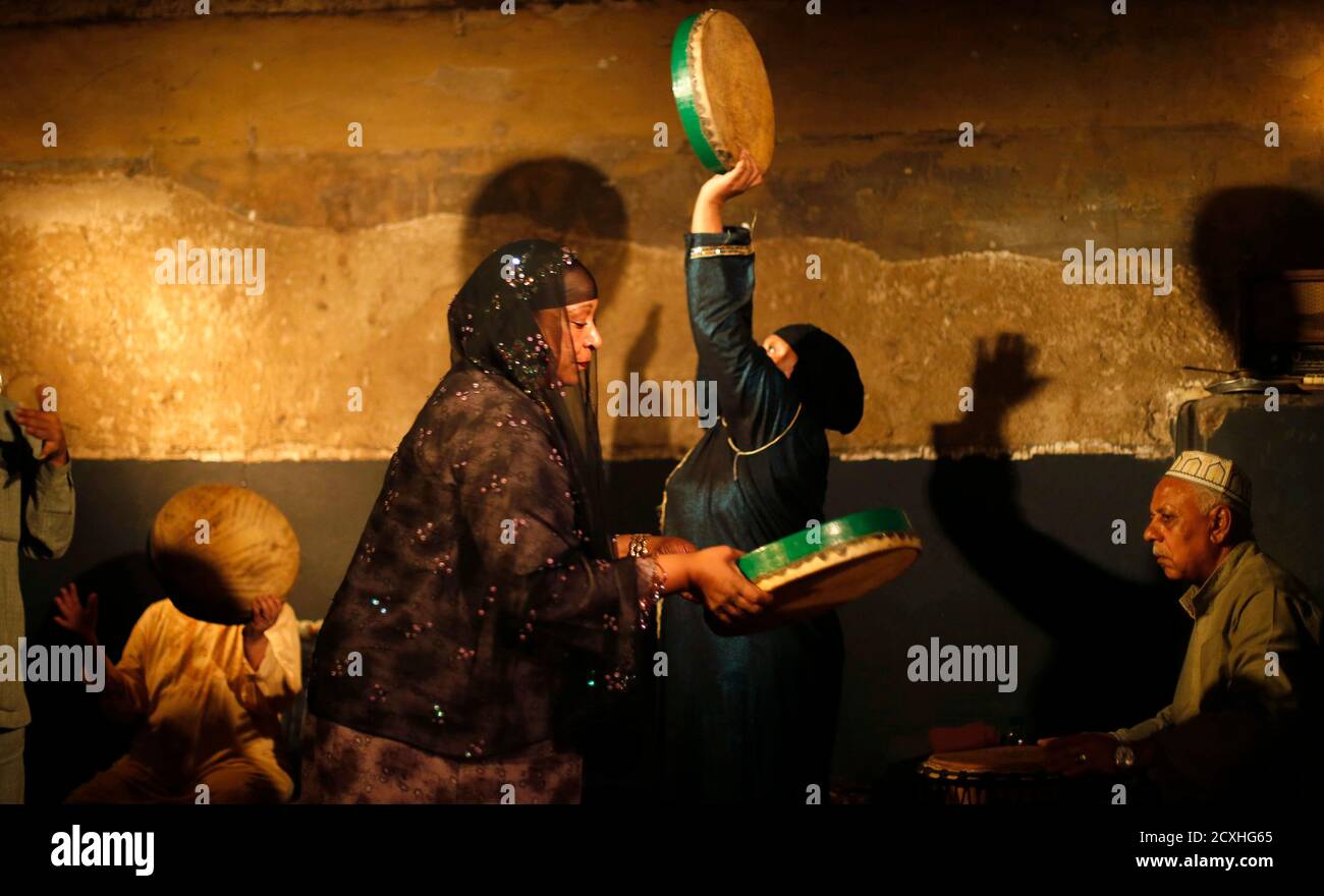 Ancient Egypt Dancing High Resolution Stock Photography and Images - Alamy