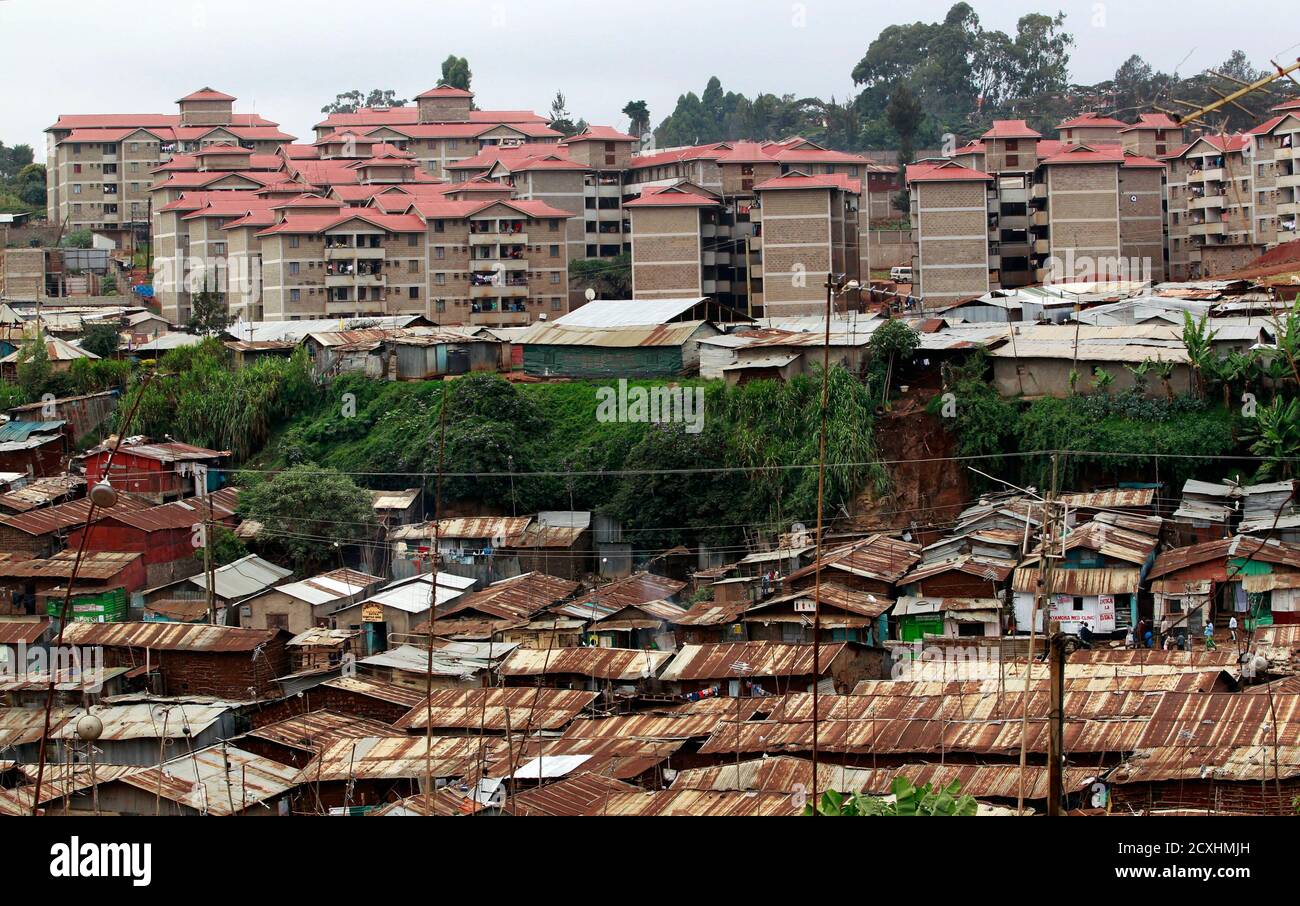 Kenya africa kibera town nairobi hi-res stock photography and images ...