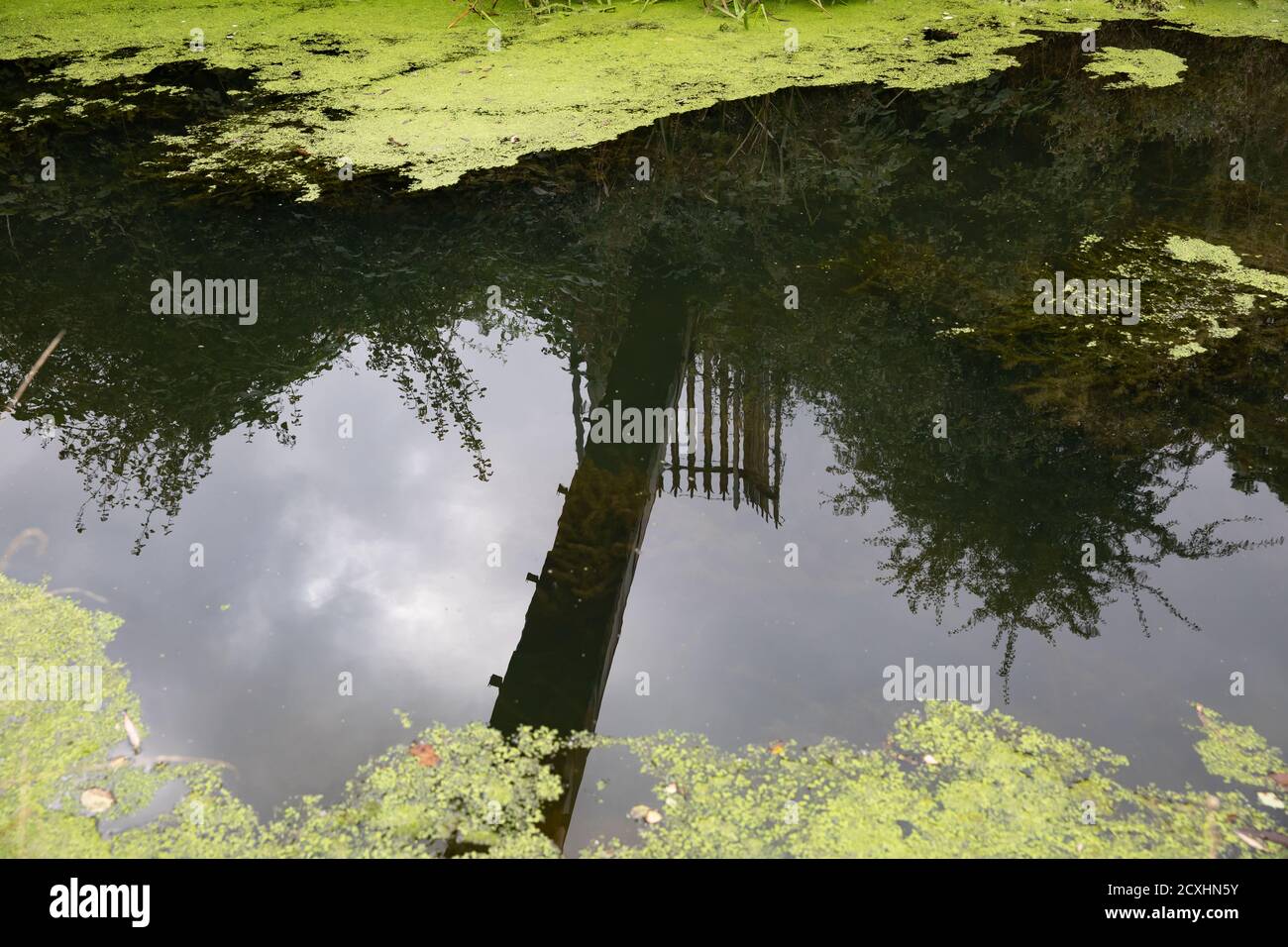 Reflection in the Chesterfield Canal on a dull and cloudy September Day ...