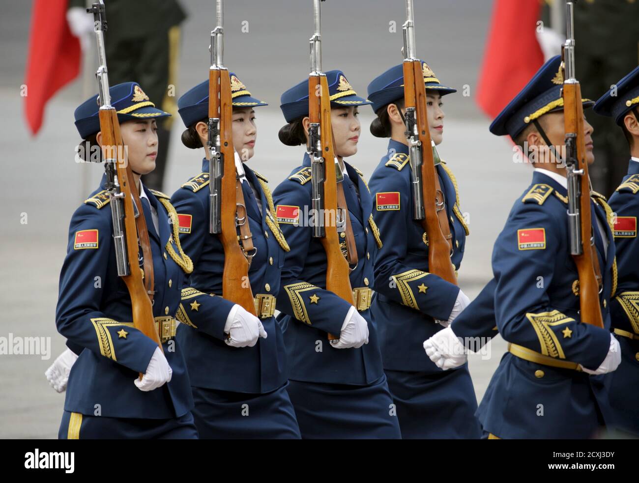 Female soldiers honour guard china hi-res stock photography and images ...
