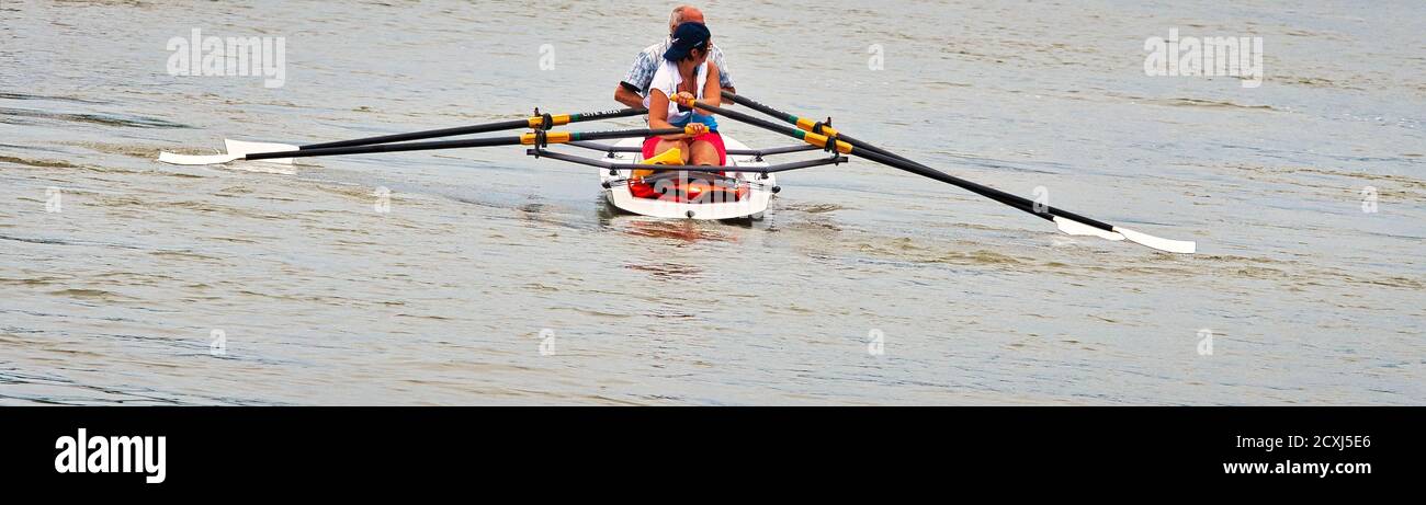 Seine boat rowing race hi-res stock photography and images - Alamy