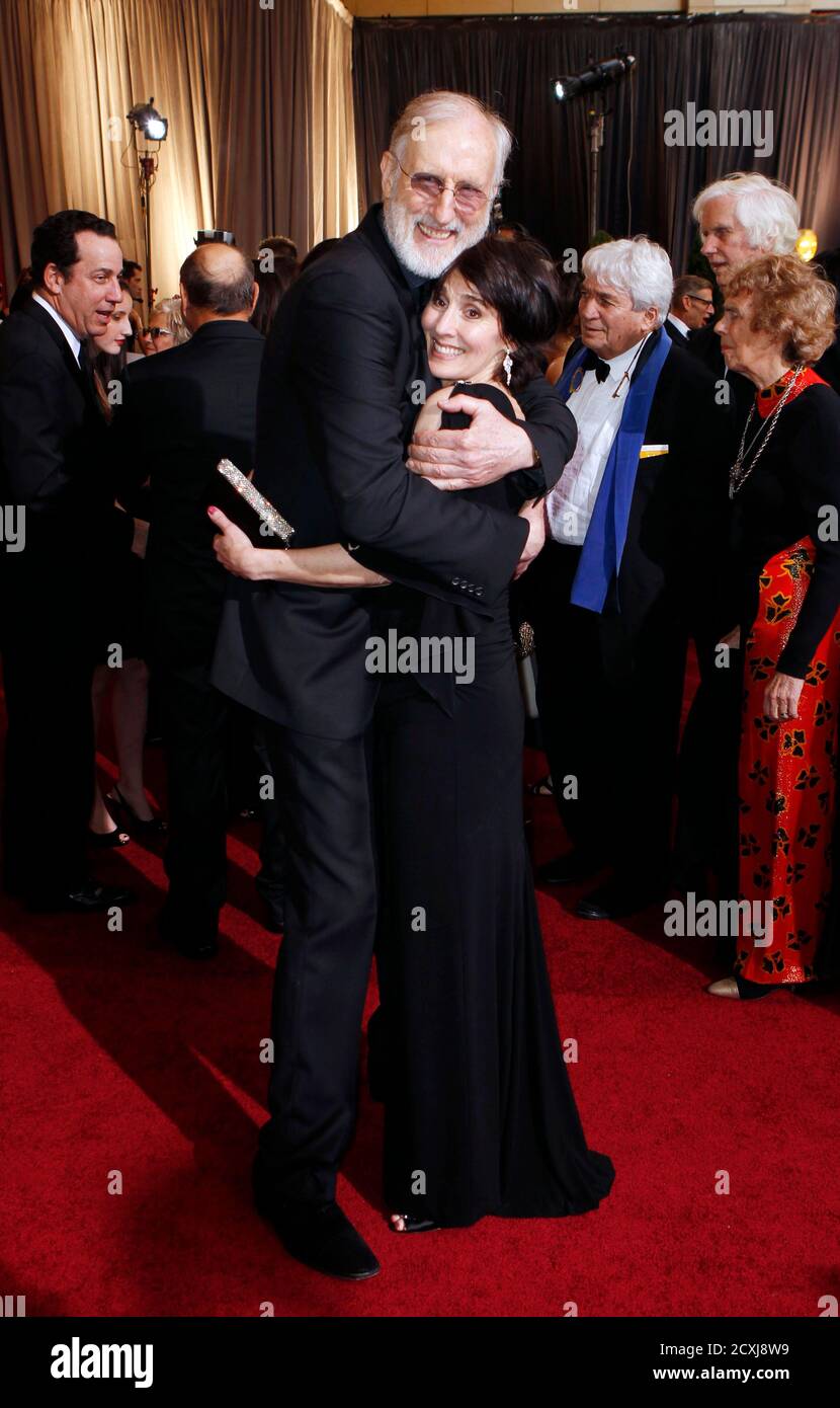 Anna stuart and james cromwell hi-res stock photography and images - Alamy