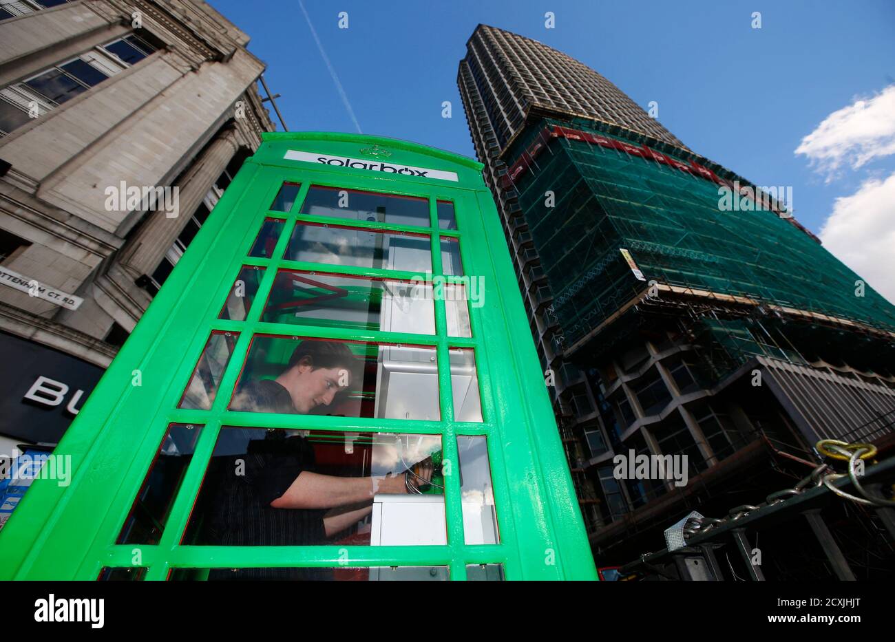 Solarbox green telephone boxes hi-res stock photography and images - Alamy