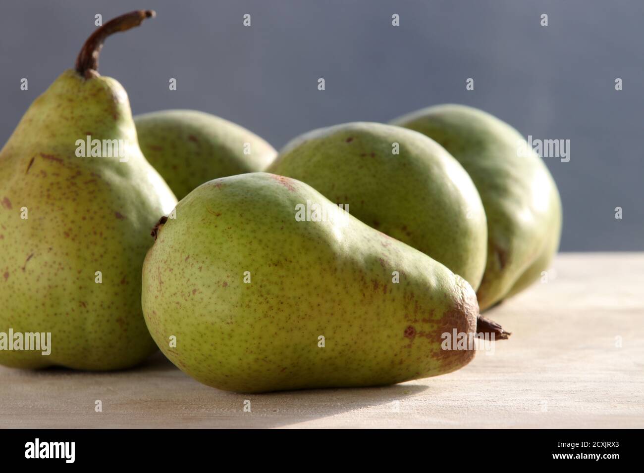 Mini pears hi-res stock photography and images - Alamy