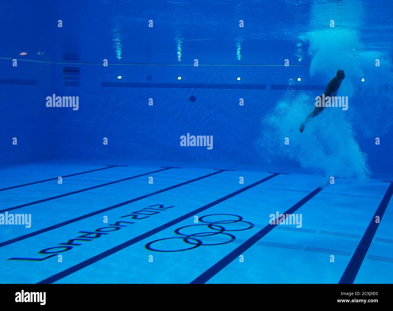 Olympic swimmer underwater hi-res stock photography and images - Alamy