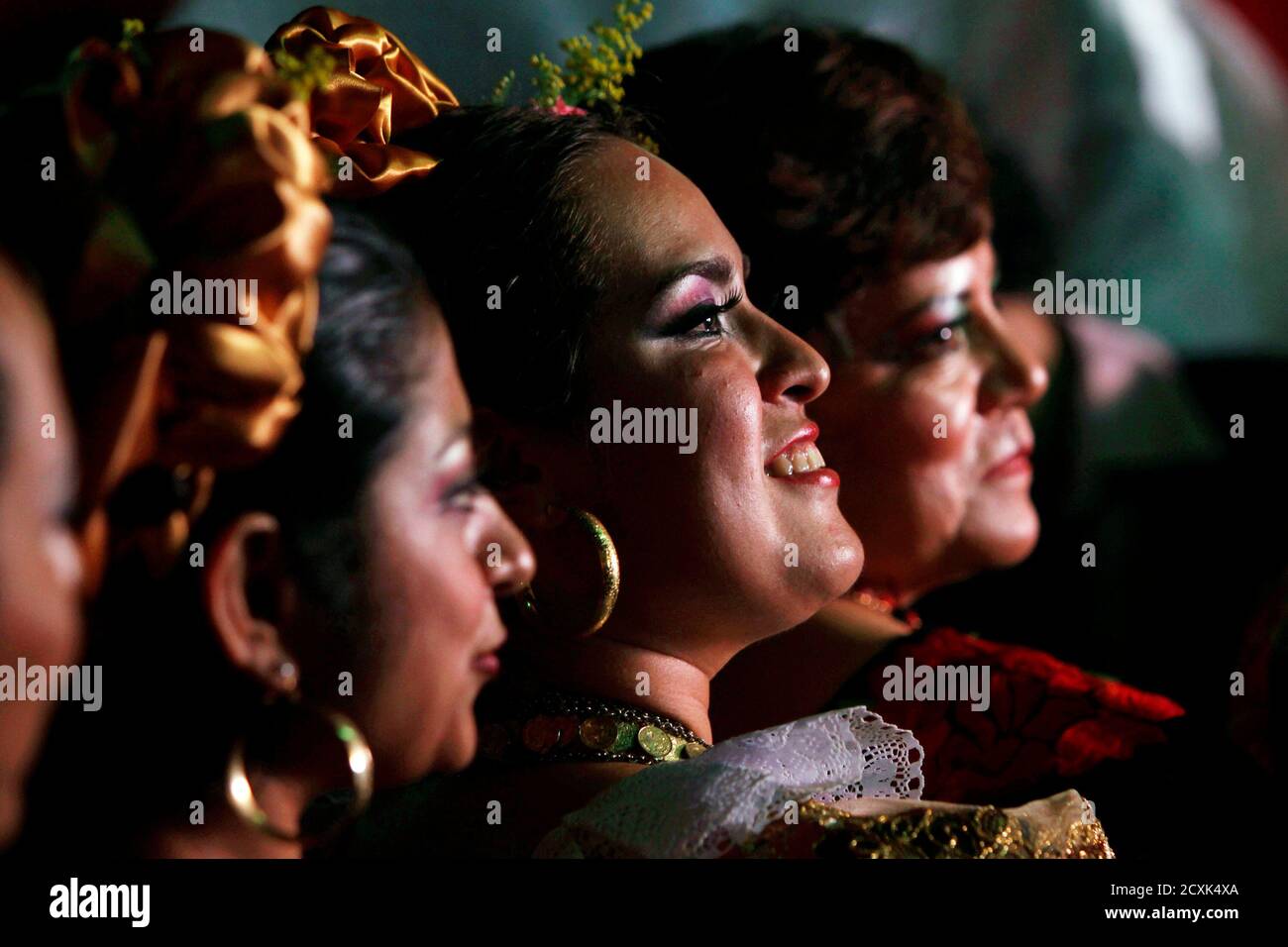 Women wearing traditional indigenous costumes hi-res stock photography ...