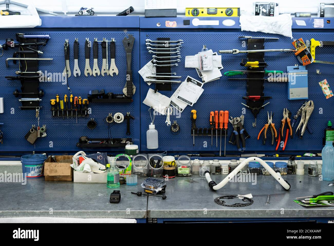Image workshop work tools hi-res stock photography and images - Alamy