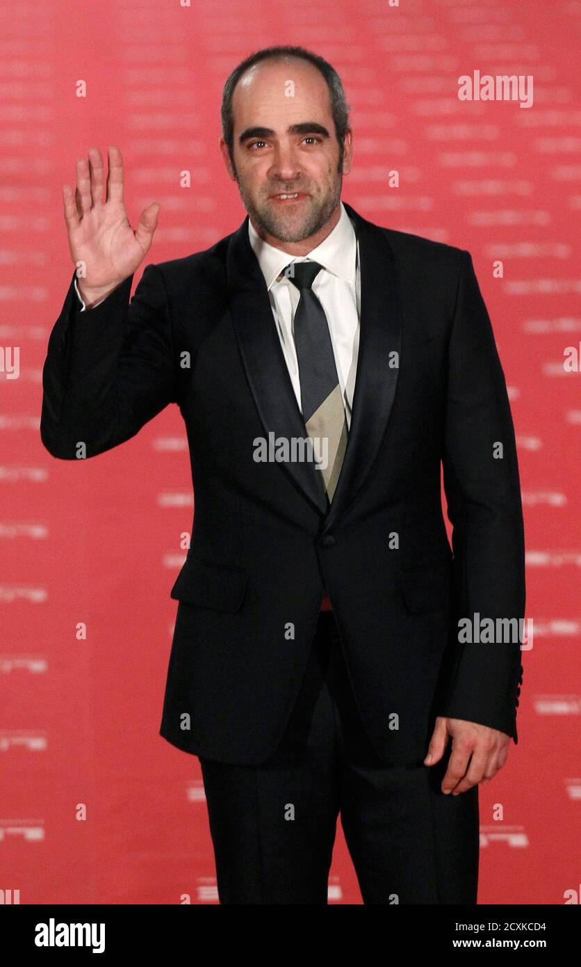 Spanish actor luis tosar poses hi-res stock photography and images - Alamy