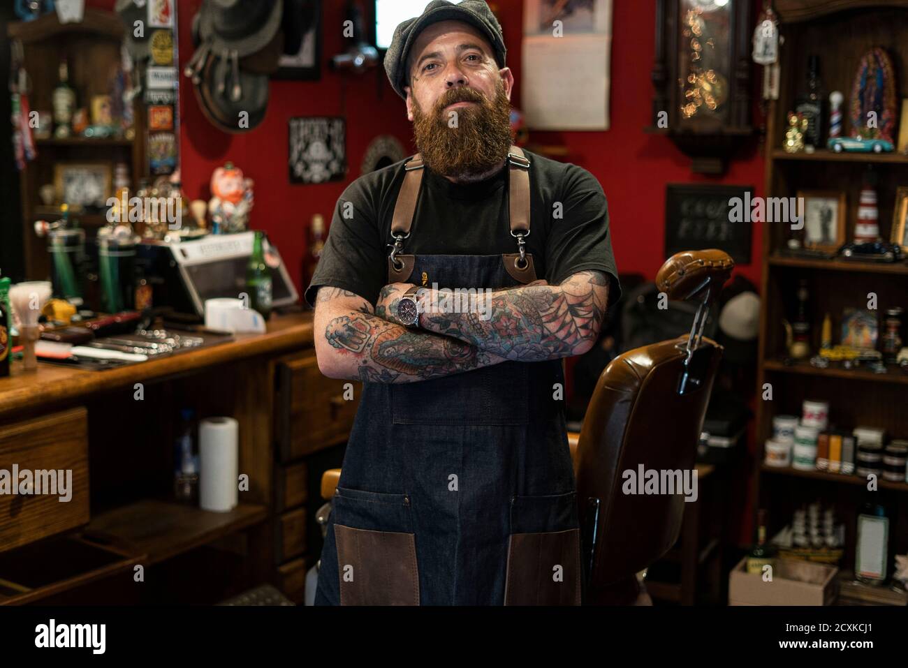 Hairdresser standing chair hi-res stock photography and images - Alamy