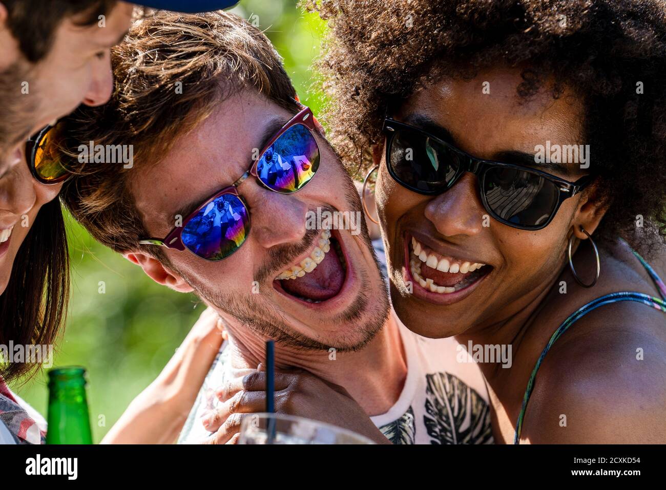 Poolside get together hi-res stock photography and images - Alamy