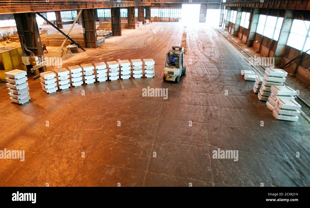 1970s Foundry High Resolution Stock Photography and Images - Alamy