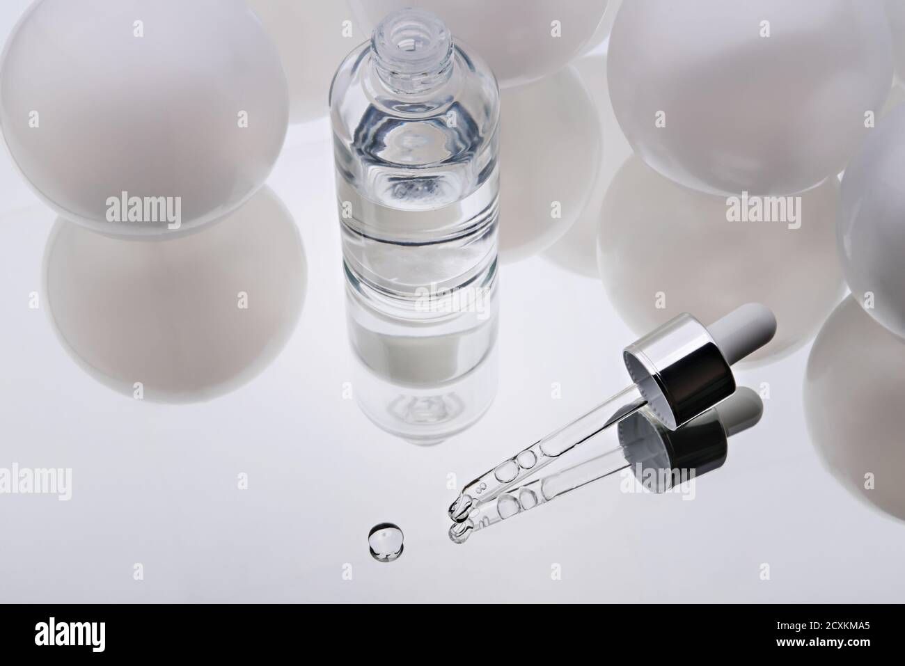 Eyedropper hi-res stock photography and images - Alamy