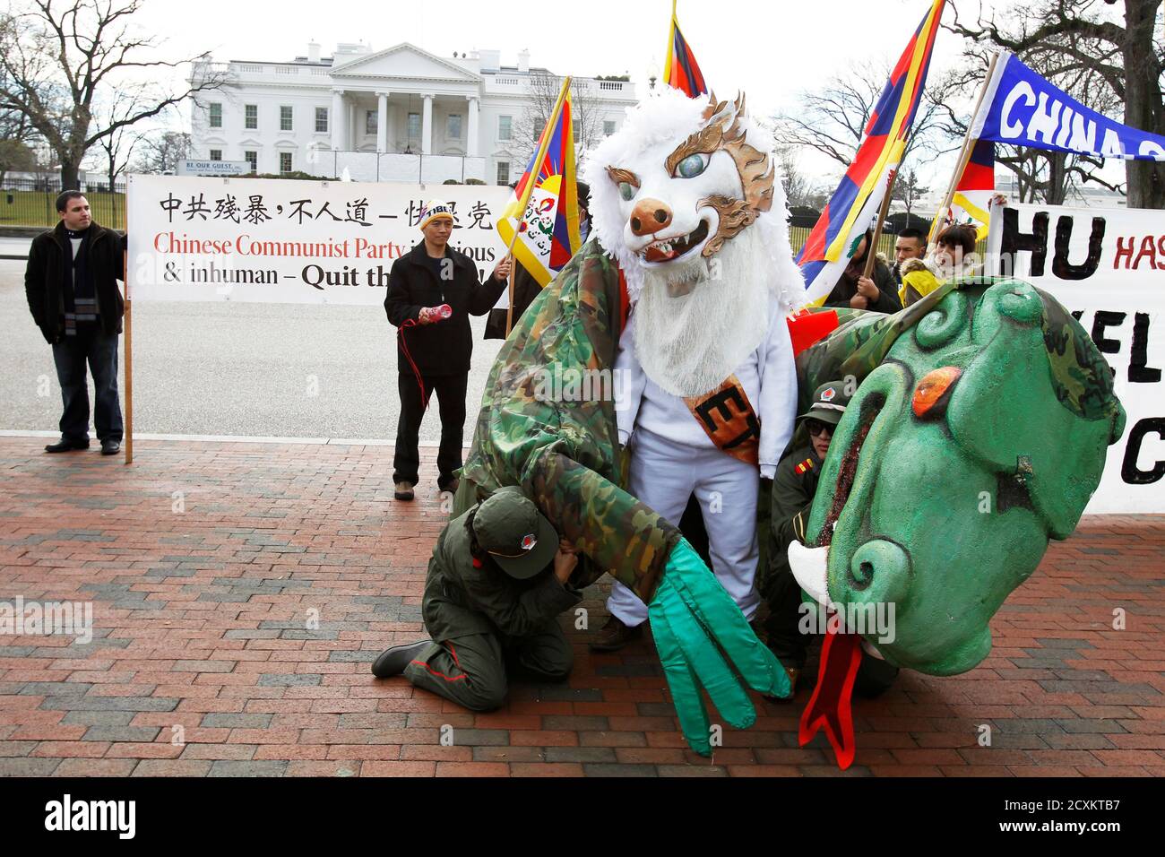 Tibetan Americans High Resolution Stock Photography and Images - Alamy