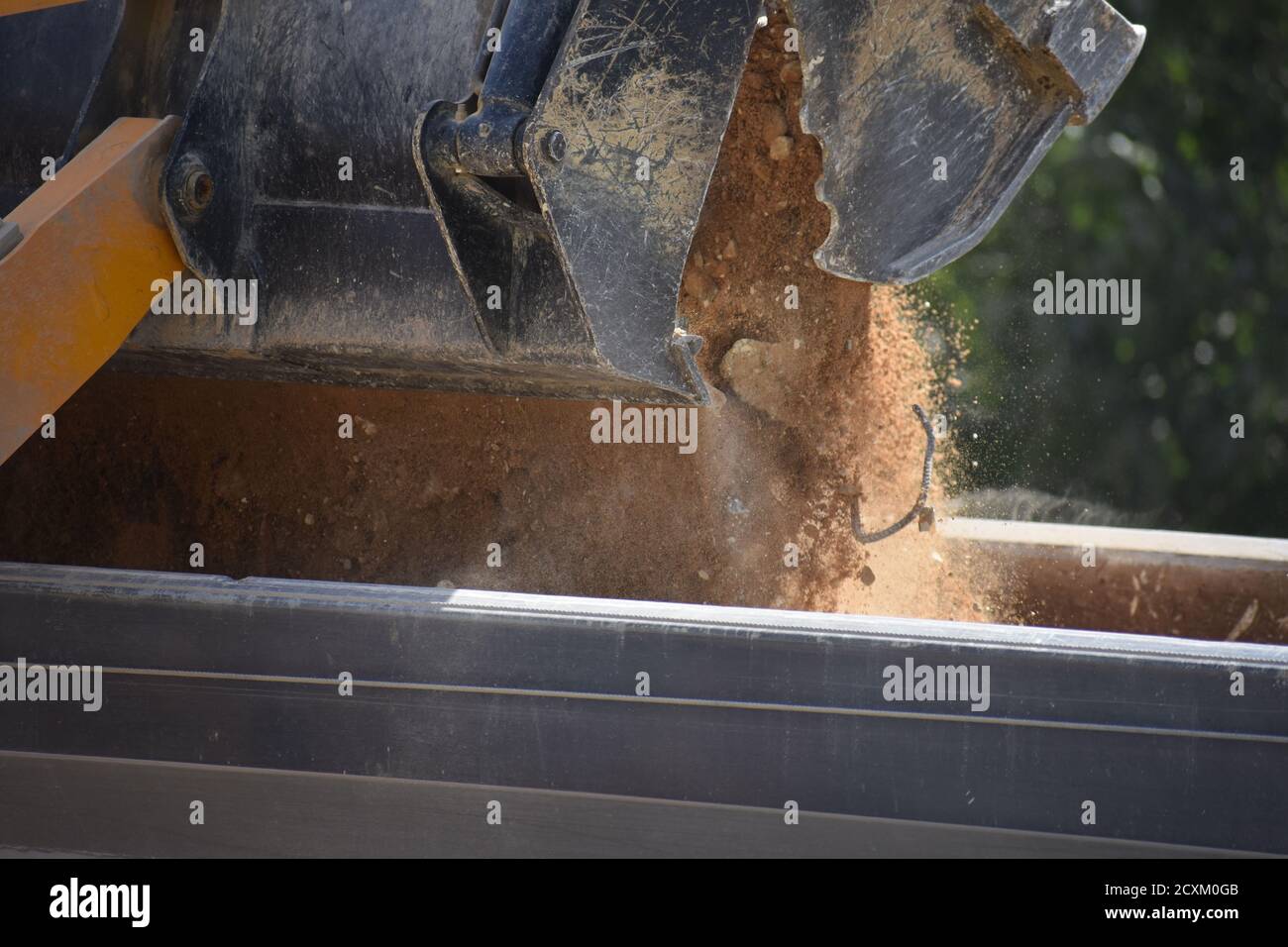 Backhoe bucket hi-res stock photography and images - Alamy