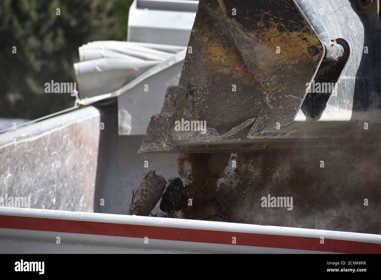 Digger bucket hi-res stock photography and images - Alamy