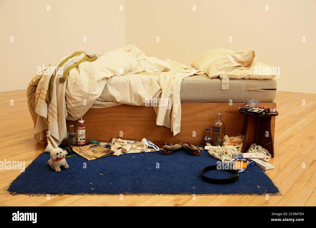 Tracey Emin My Bed High Resolution Stock Photography and Images - Alamy