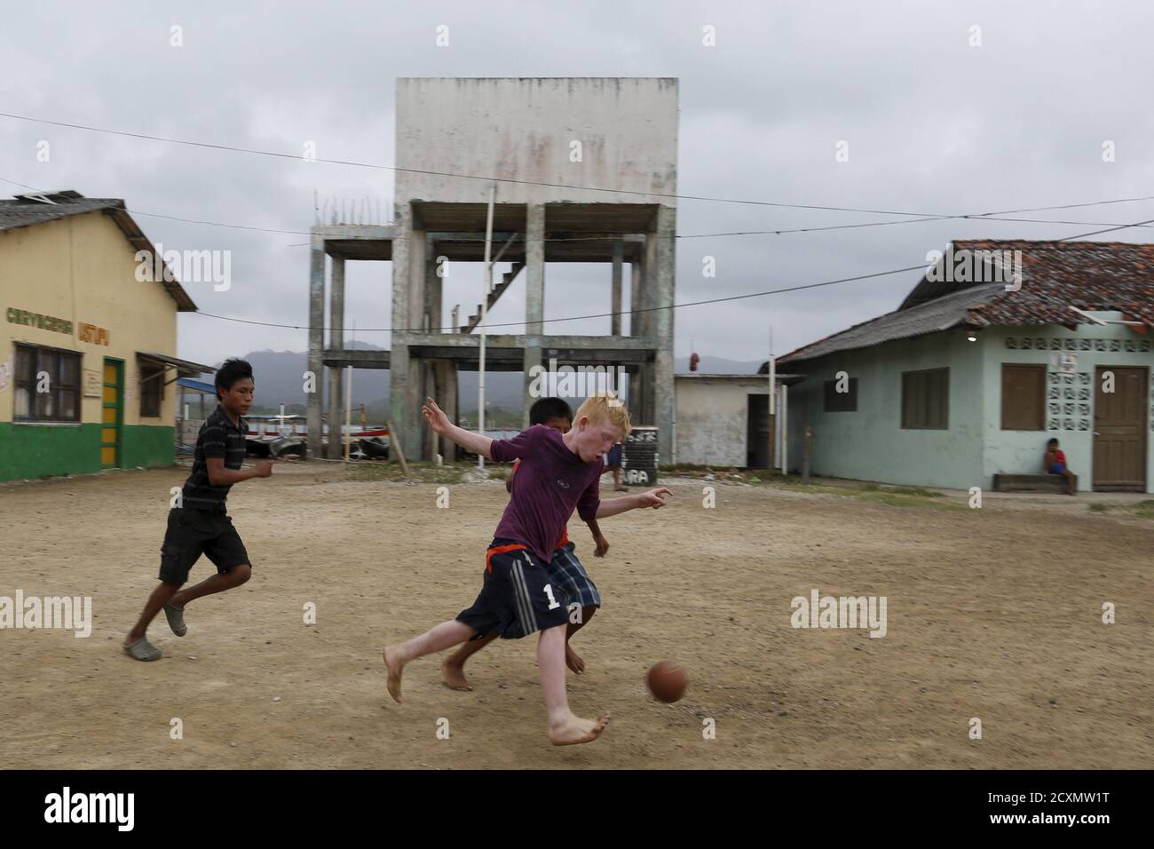 Guna yala children hi-res stock photography and images - Alamy