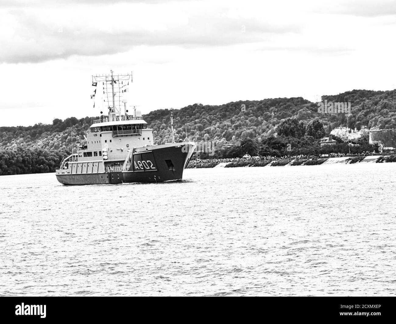 Warship seine warship hi-res stock photography and images - Alamy