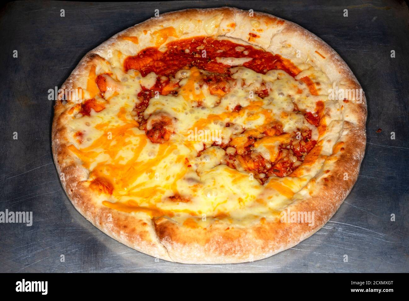 Crusty base cheese and tomato pizza hi-res stock photography and images ...