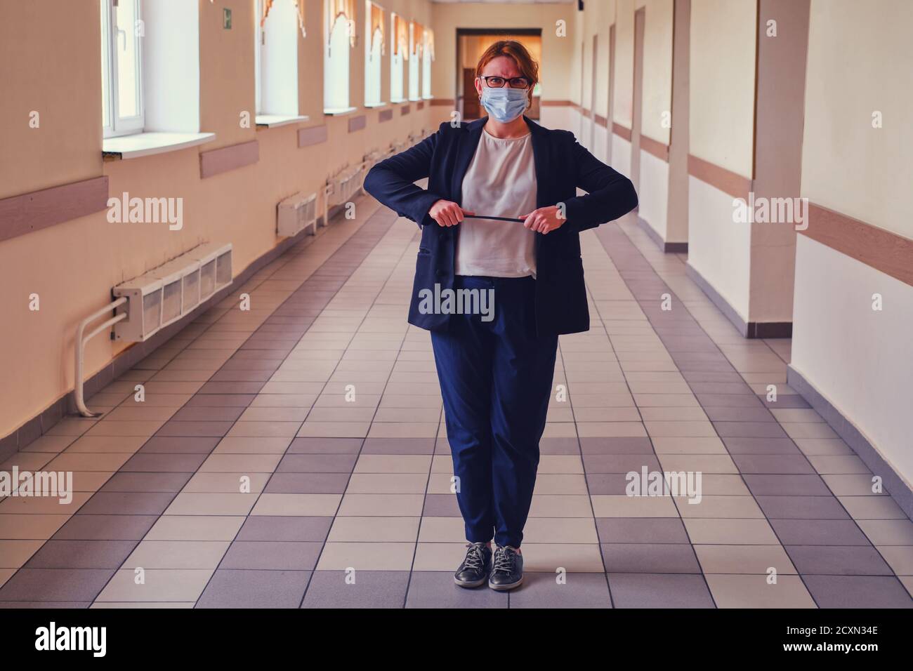 School corridor sign hi-res stock photography and images - Alamy