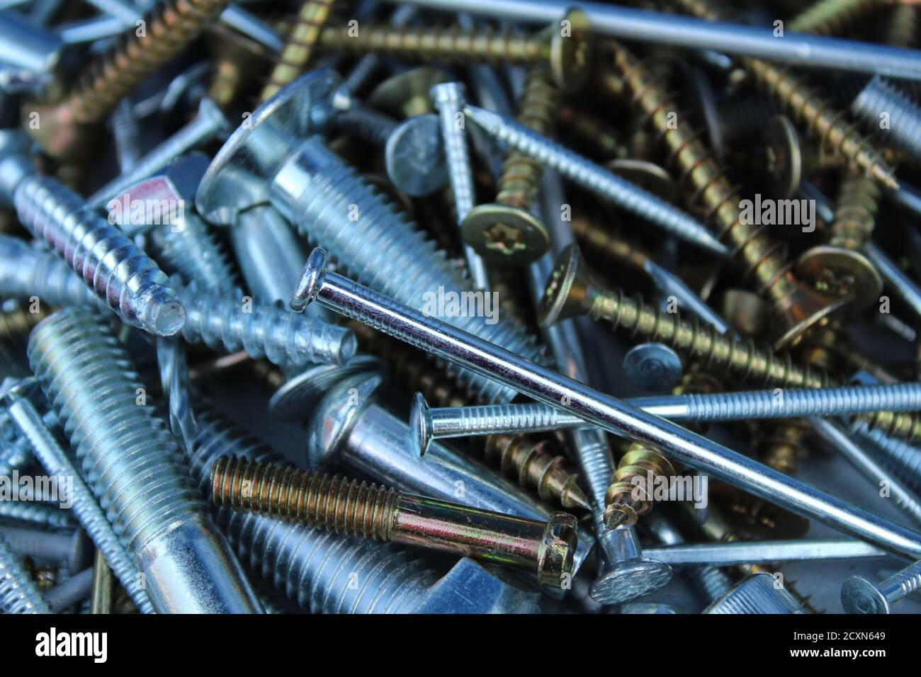 Yellow bronze hardware hi-res stock photography and images - Alamy