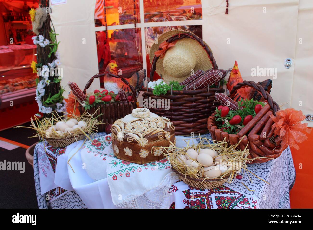 Russian wedding bread hi-res stock photography and images - Alamy