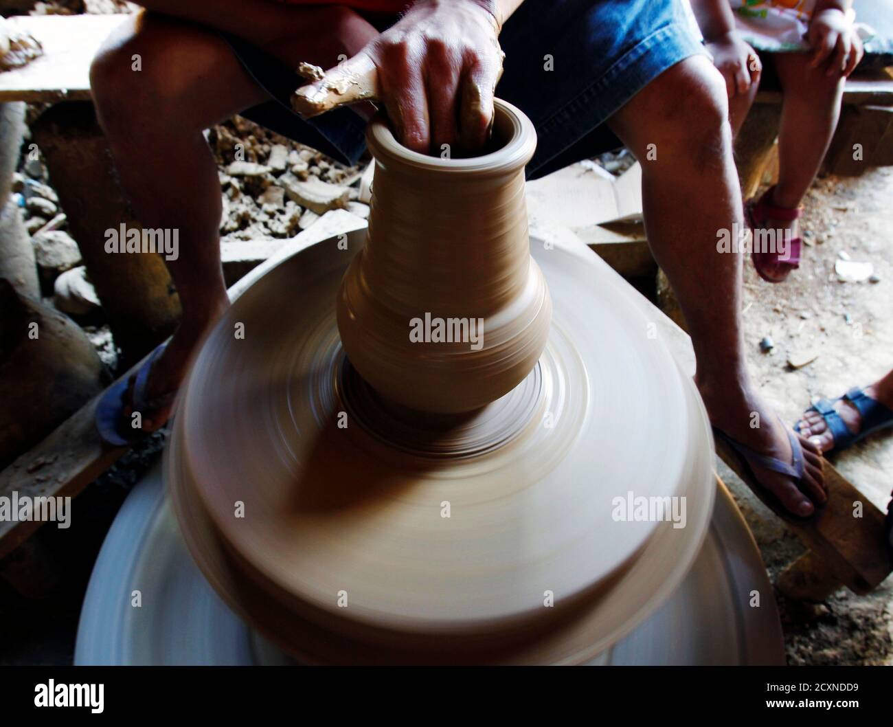 Philippines pottery hi-res stock photography and images - Alamy