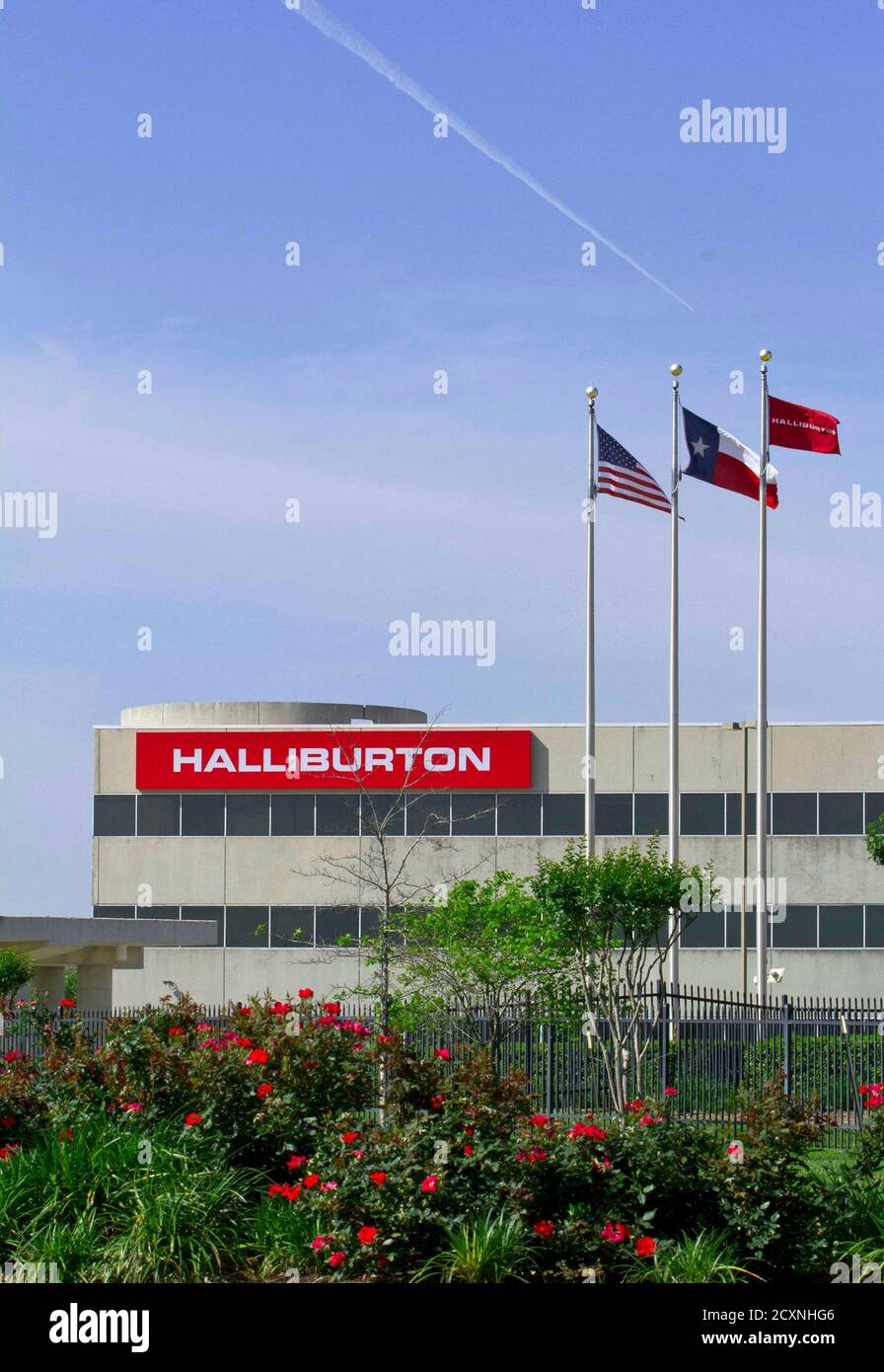 Halliburton energy services hi-res stock photography and images - Alamy