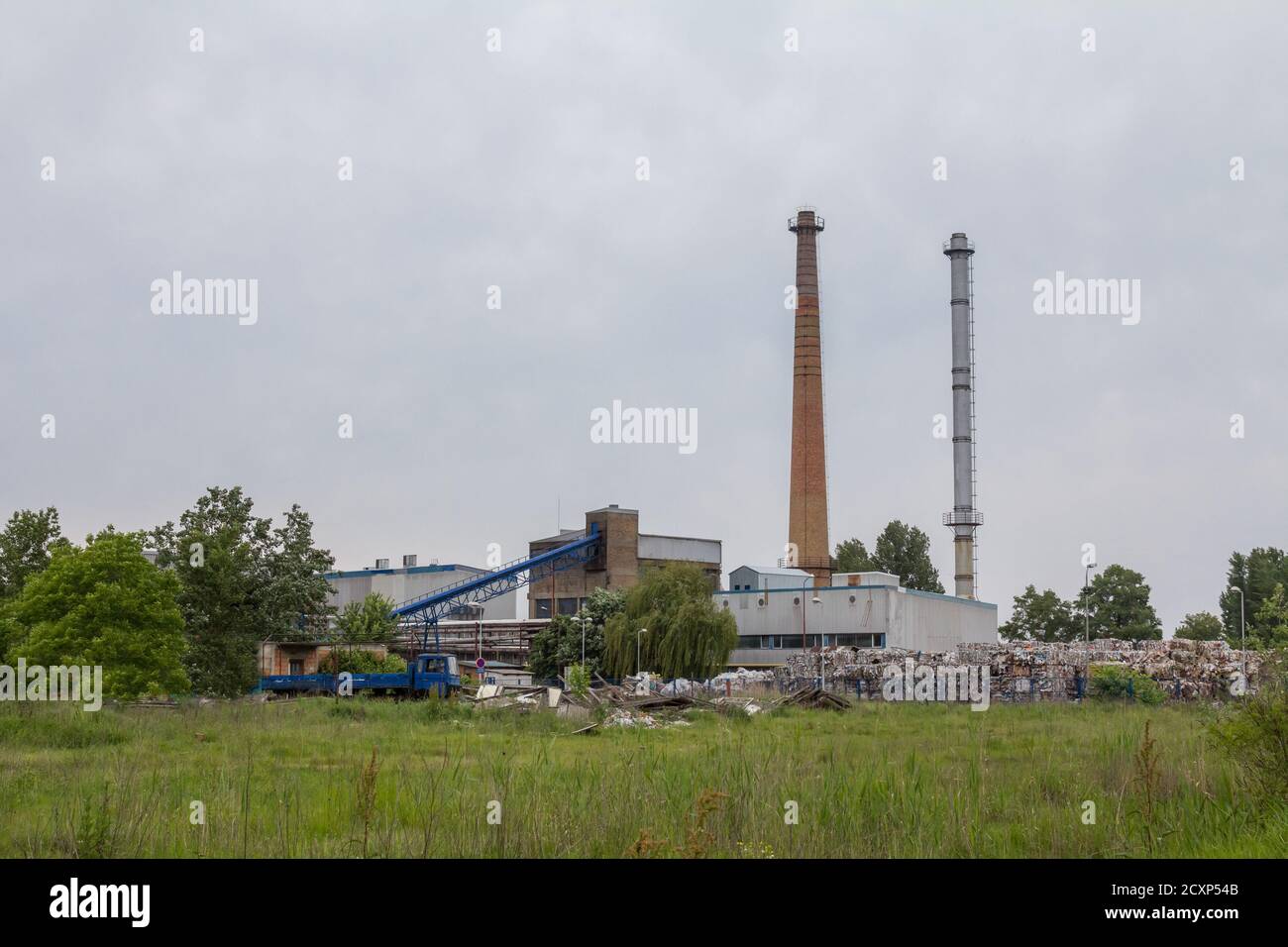 Recycling in a manufacturing environment hi-res stock photography and ...